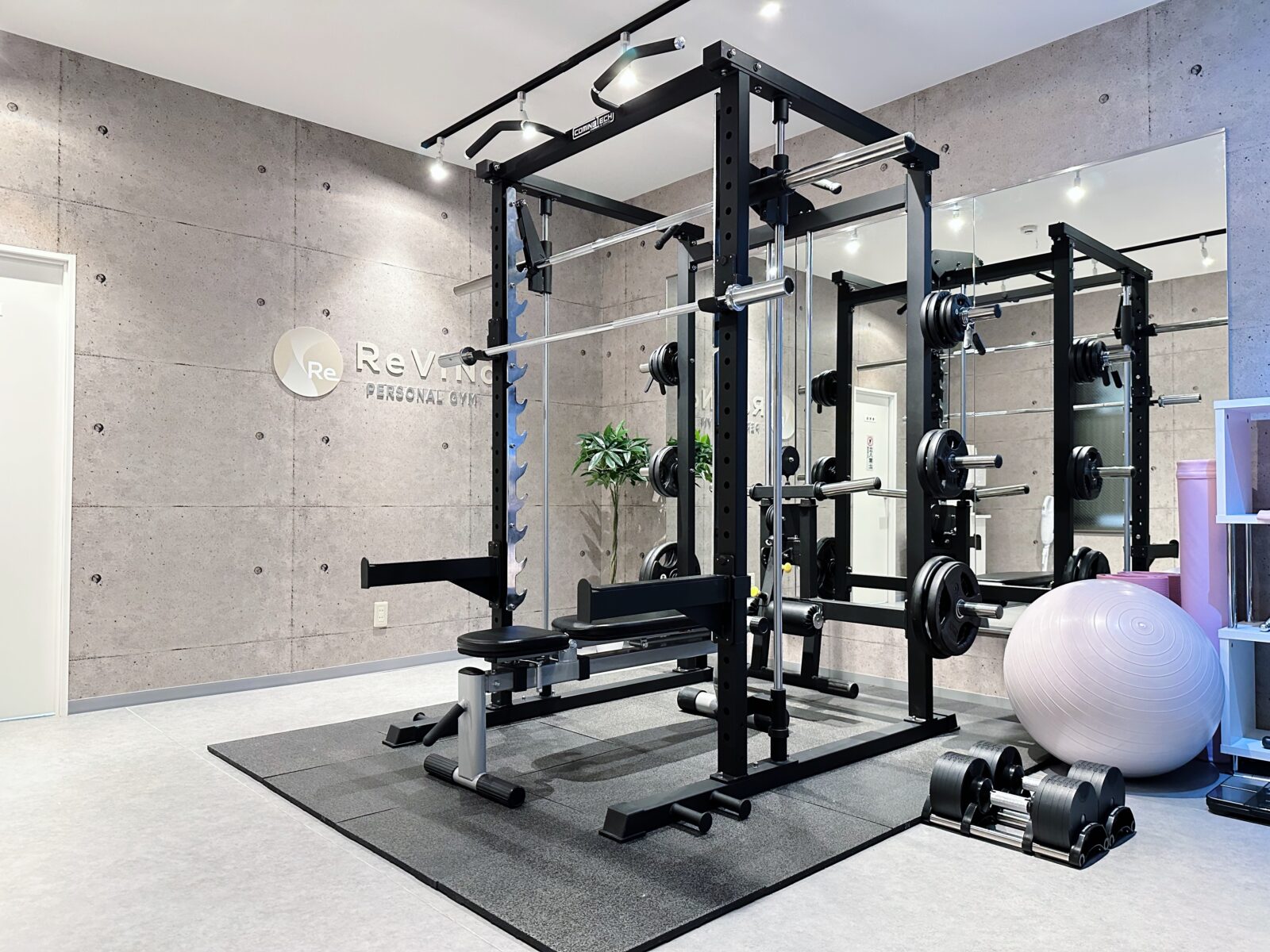 中里 俊介トレーナー | PERSONALGYM ReViNa